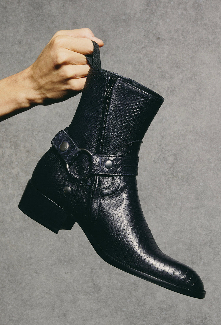 FROMTHEFIRST | Official Site | Shipping boots to over 50+ countries‎!